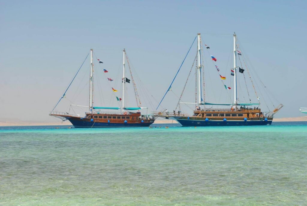 Pirates Sailing Boat Hurghada – 5-star Luxury Sea Adventure - Aquila ...